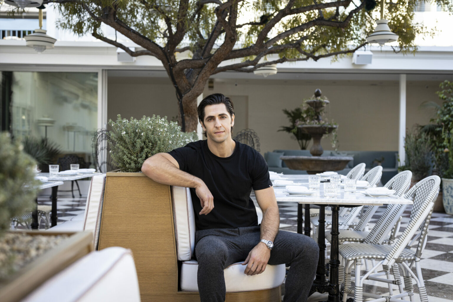 Netflix Bites restaurant helps put new LA hotel on the map