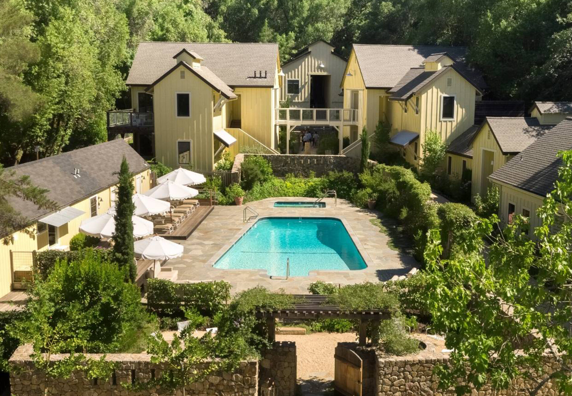 Foley Entertainment Group purchases stake in Farmhouse Inn