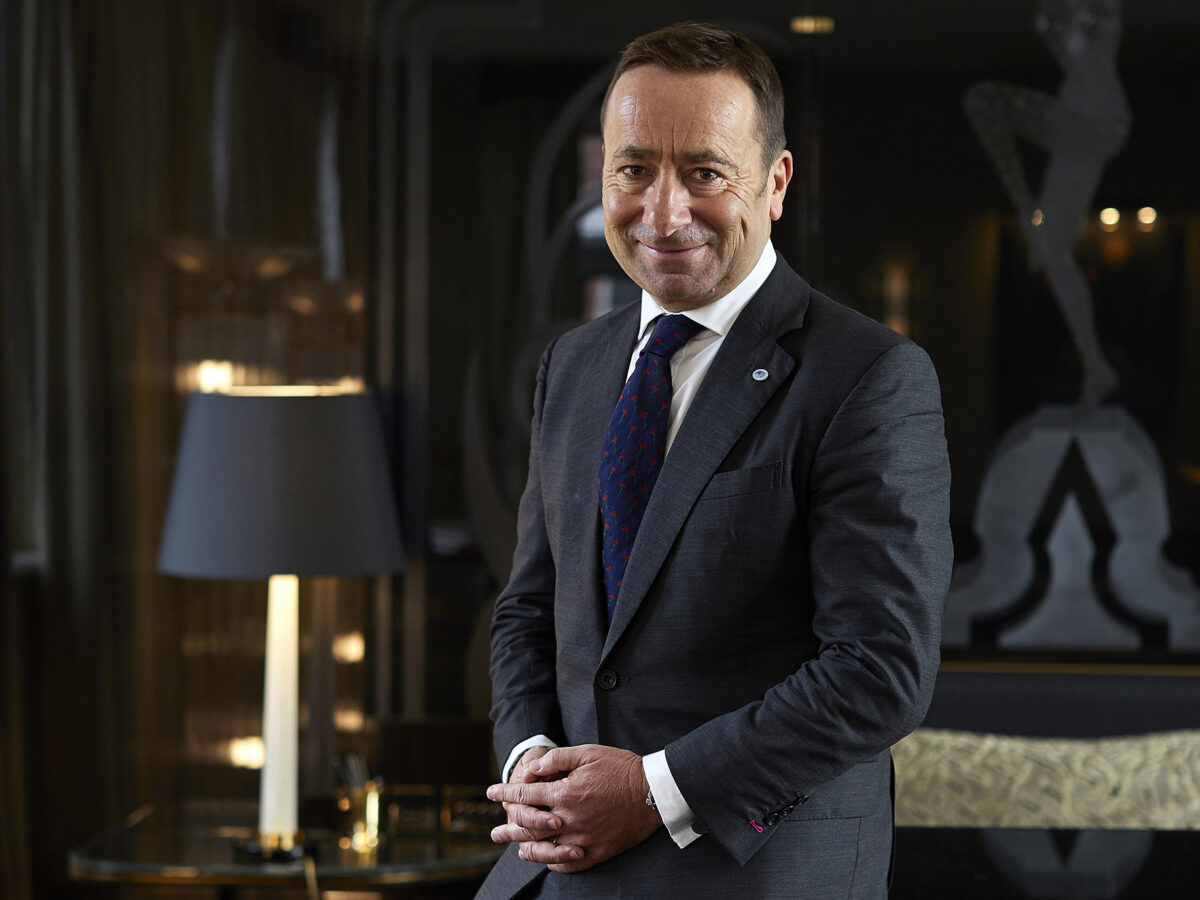 Jonathan Raggett tells hotels to ditch loyalty schemes